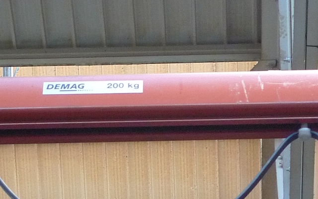 Demag Chain hoists with KBK monorail systems