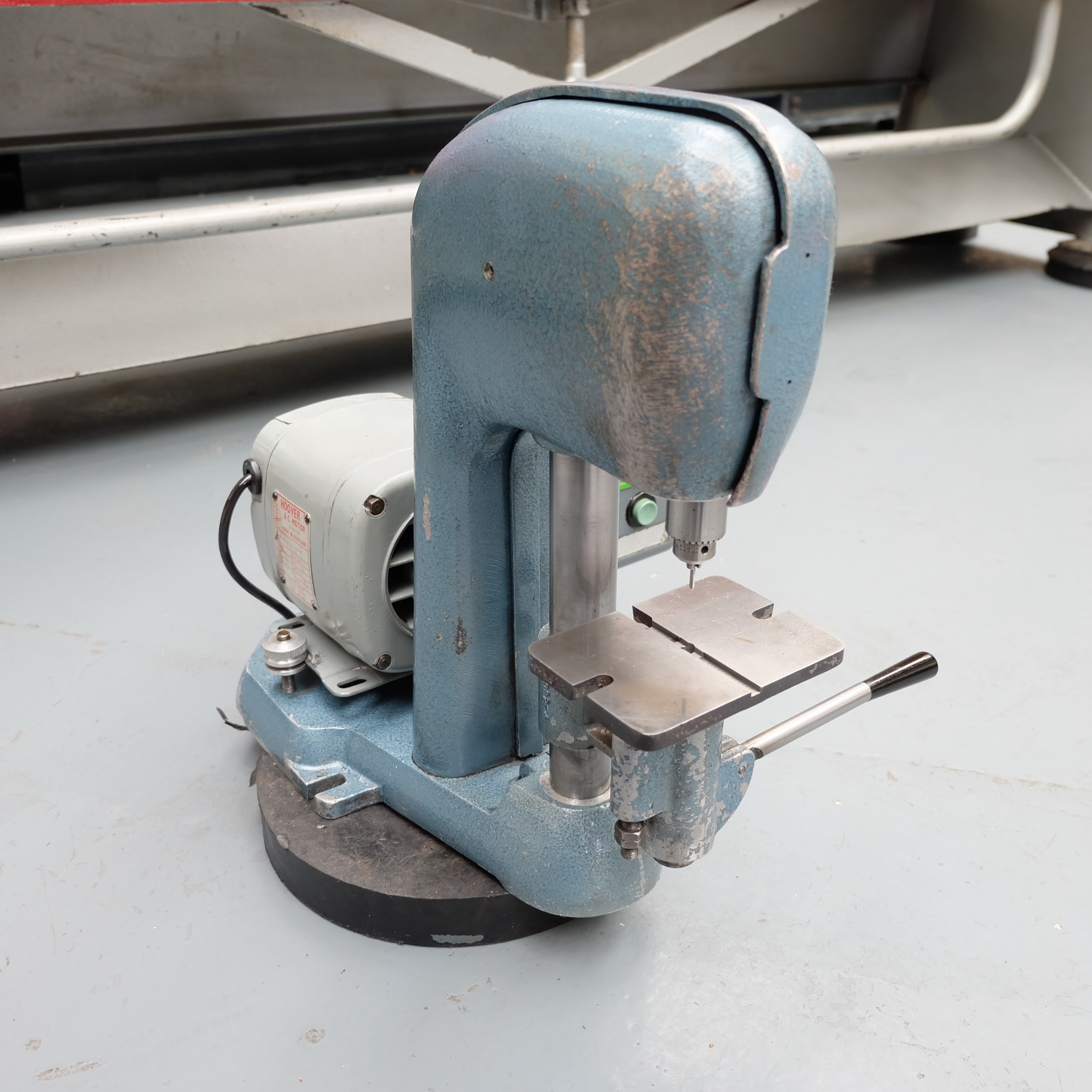 Oldak Bench Tapping Machine