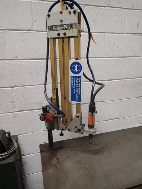 Quick Boy Pneumatic Articulated Arm Tapper