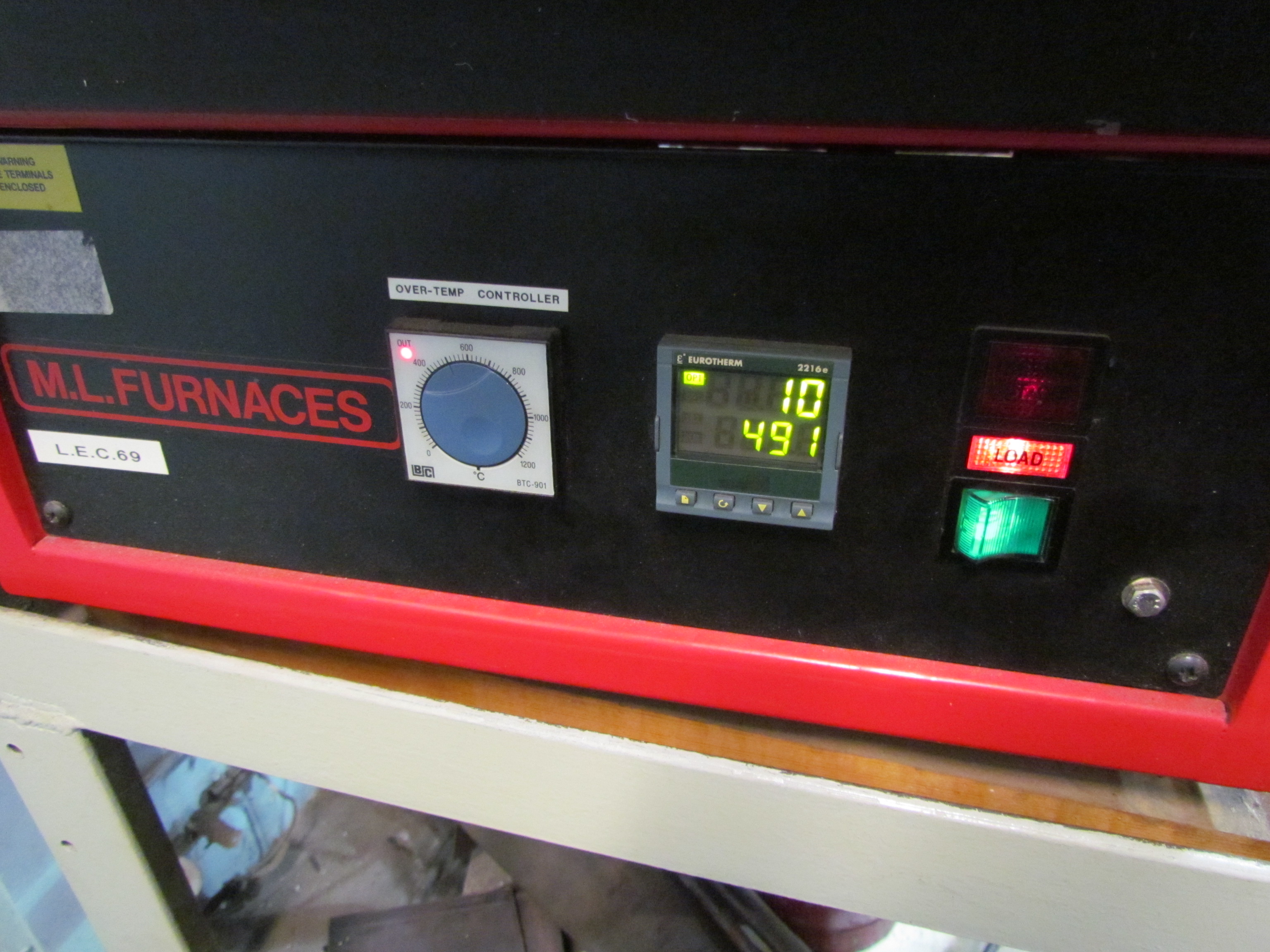 ML M5-1200 Desk Top Furnace