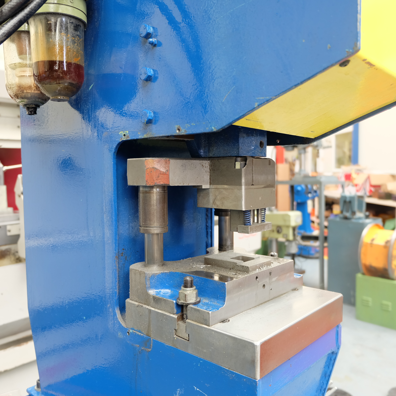 Pneumatic Press on Stand