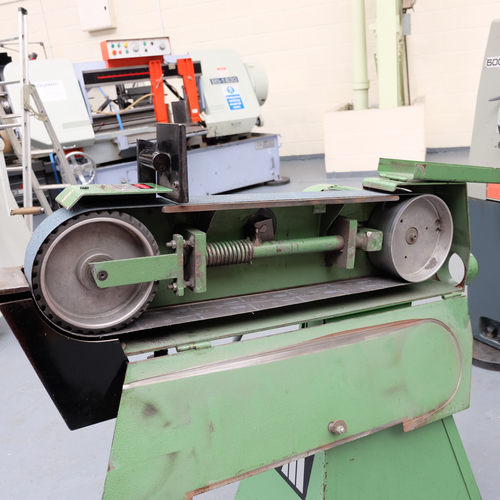 BM Multi-tool Belt Linishing Machine