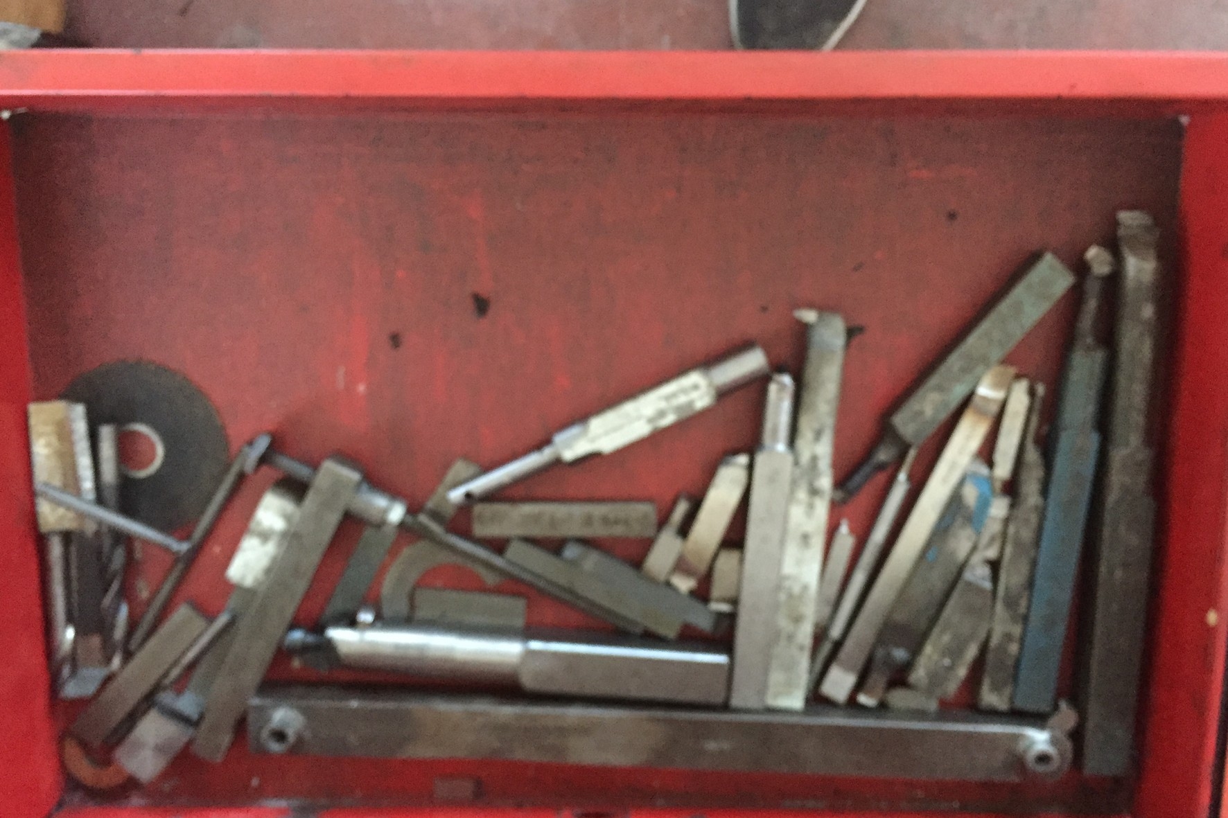Beta Supertank Tool Trolley with Compartments, Drawers & Vice