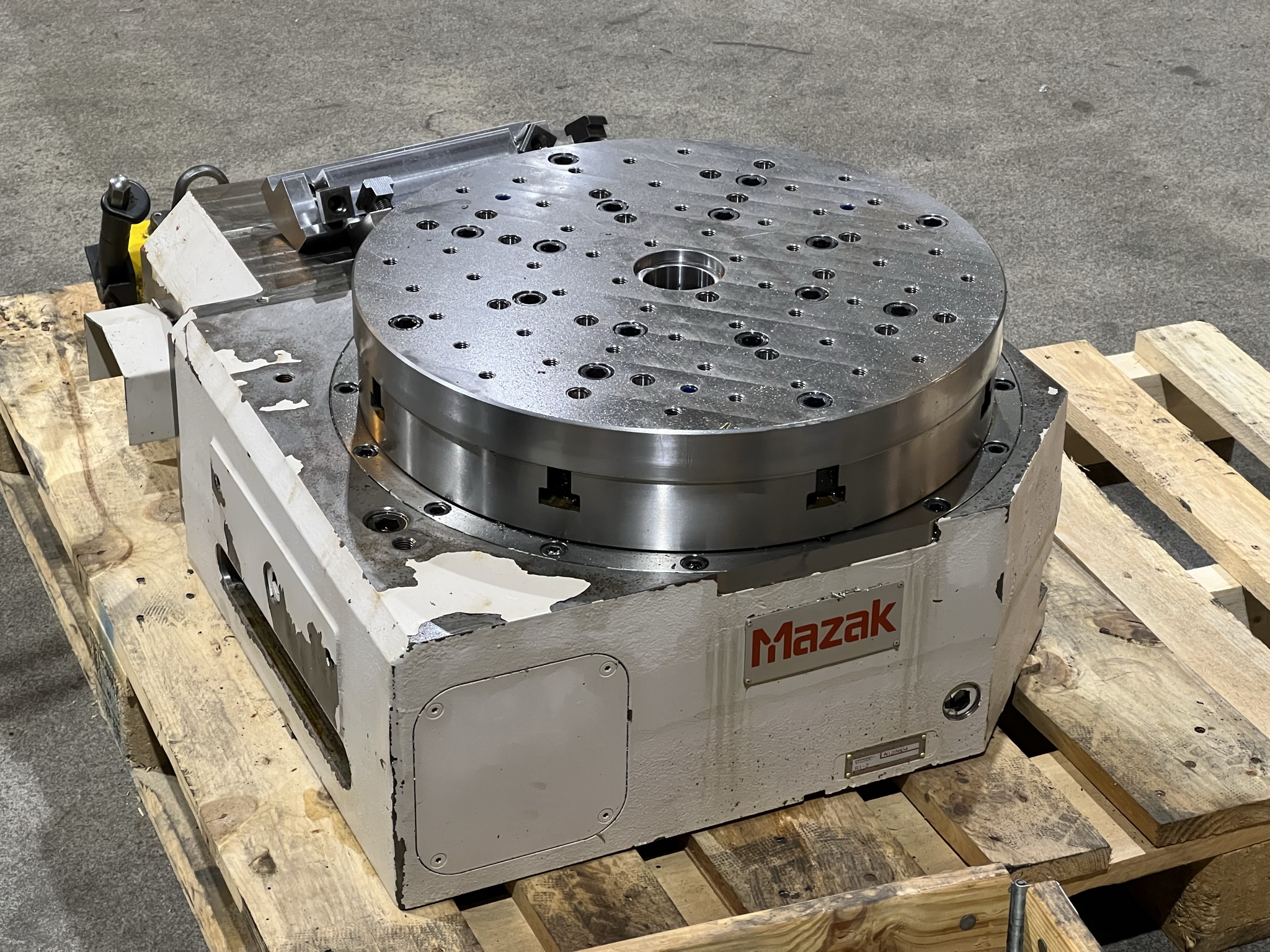 Mazak VTC-800/30SR Machining Centre with Mazatrol Matrix Control