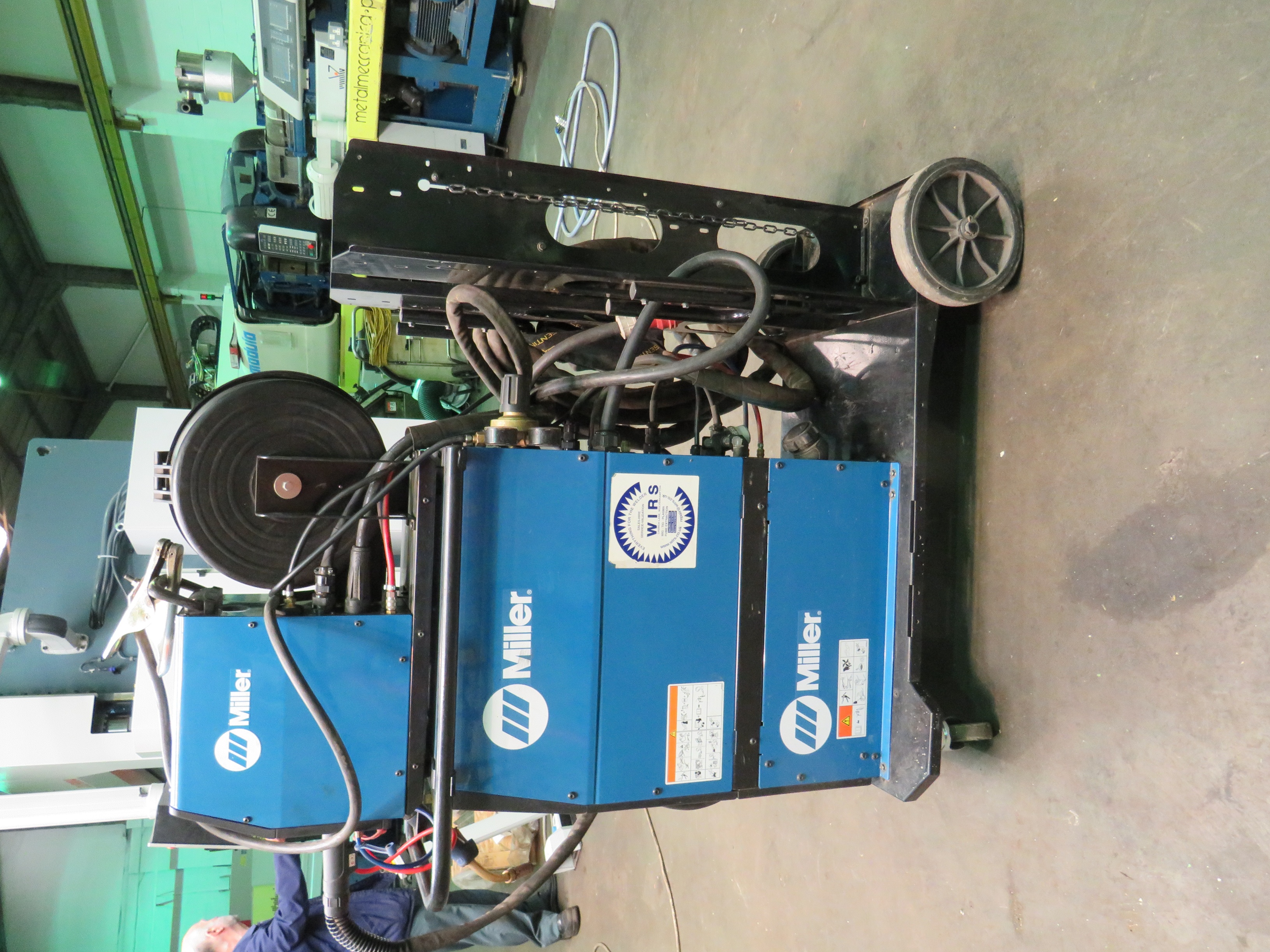 Miller Welding System Model XMS 425 MPa Mig Power Source