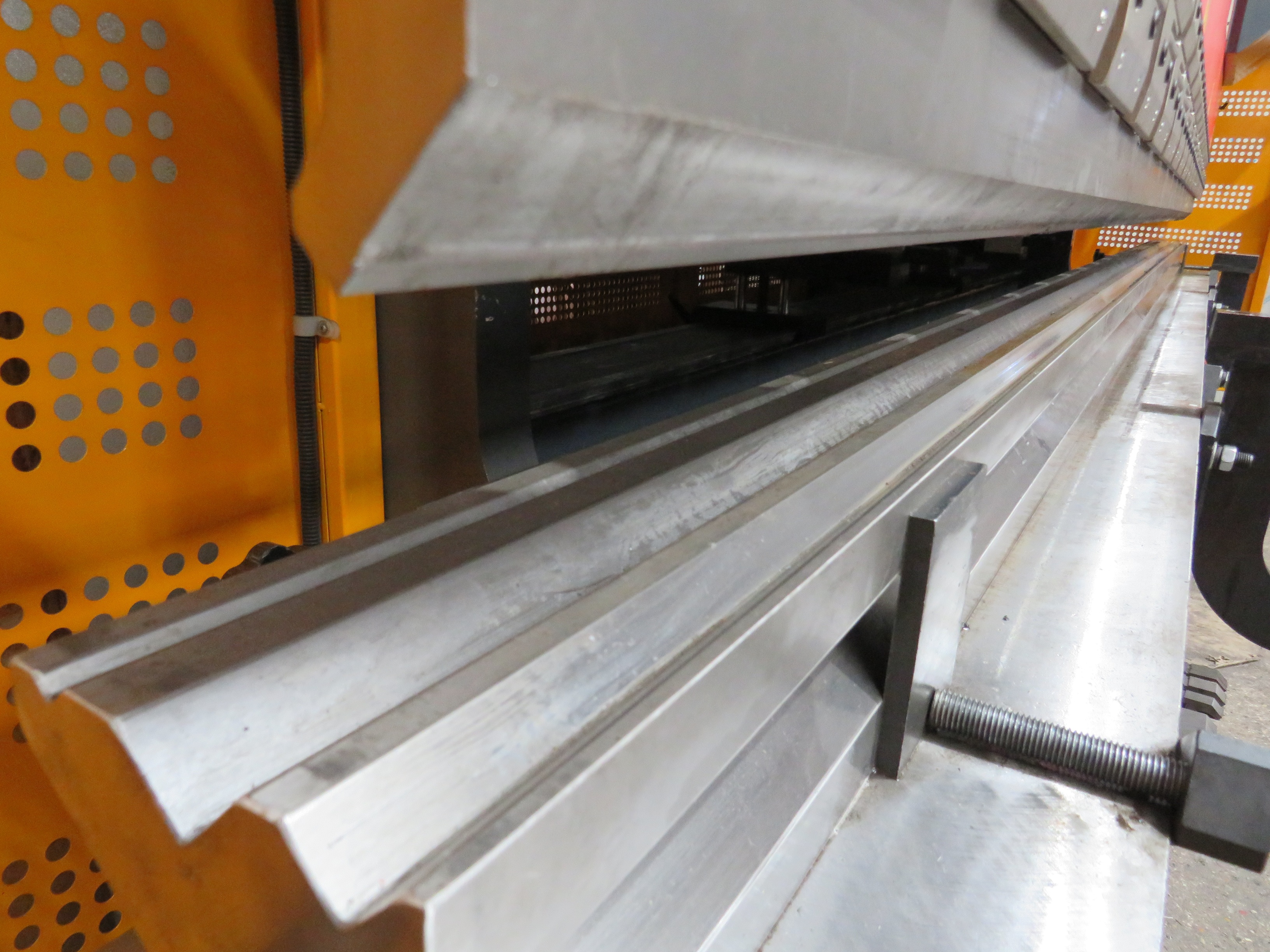 Carter WC67K-200/40000 Hydraulic Press Brake