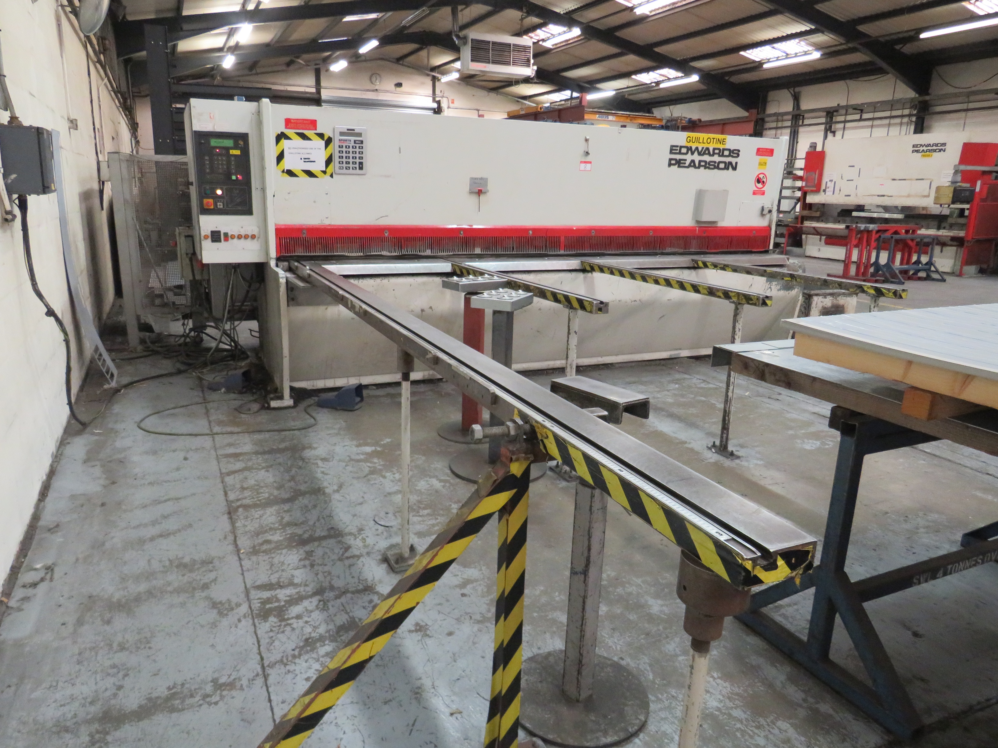 Edwards Pearson VR 4080mm x 10mm Capacity Hydraulic Variable Rake ...