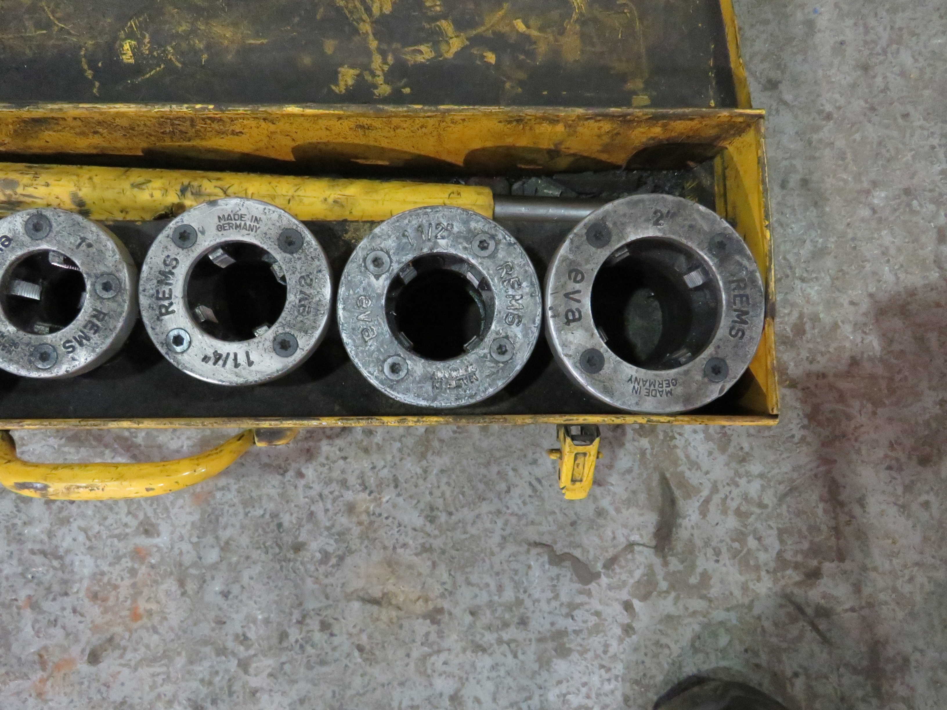 Rems Manual Pipe Threader