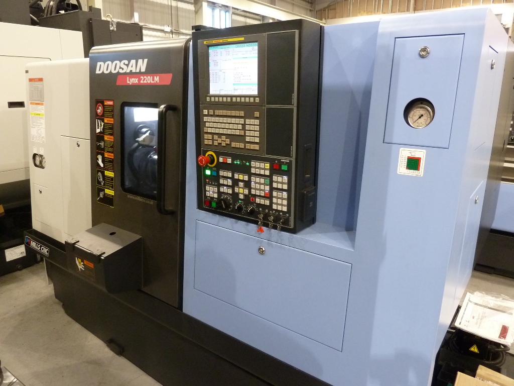 Doosan Lynx 220LM Compact Multi Axis CNC Turning Centre with Fanuc i ...
