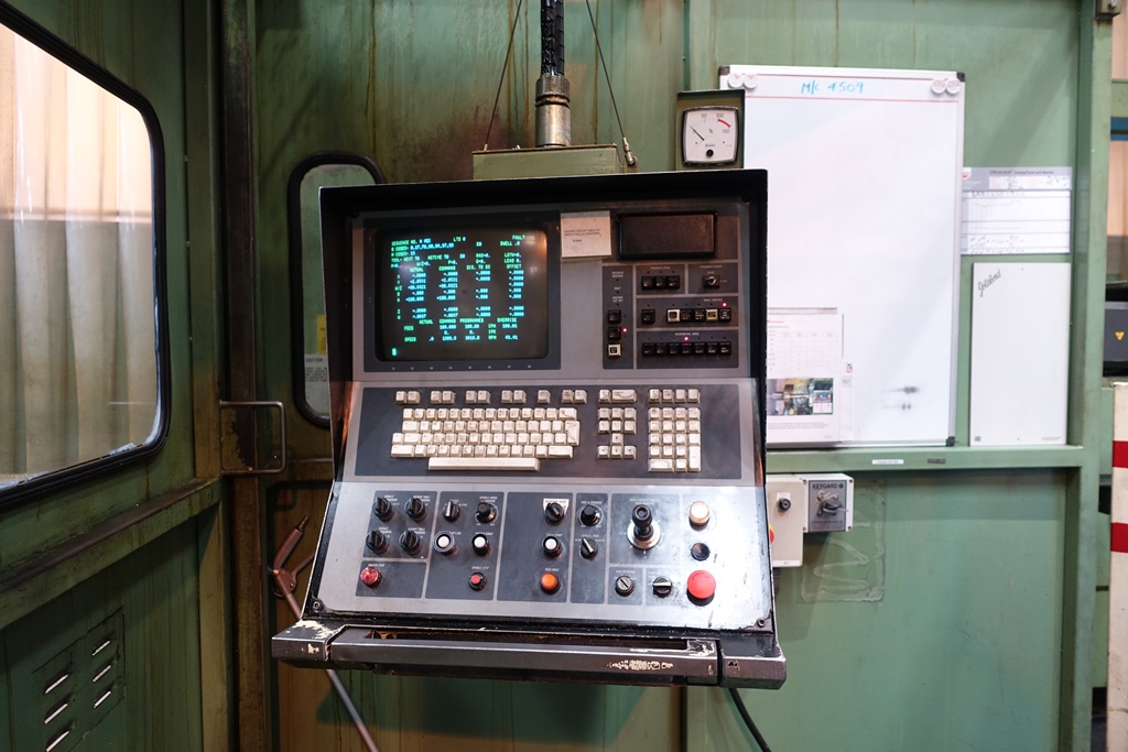 Giddings & Lewis Model G50-T Five Axis Horizontal Boring & Milling ...