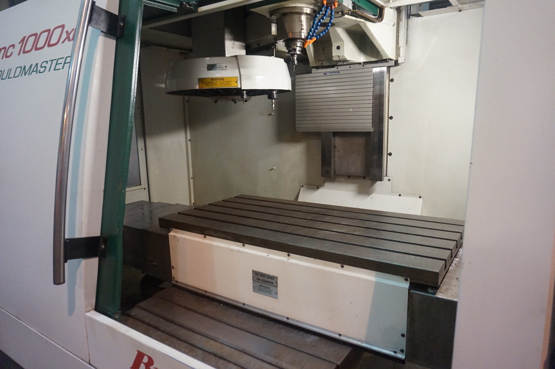 Bridgeport VMC 1000 22 XP Mouldmaster Vertical Machining Centre with ...
