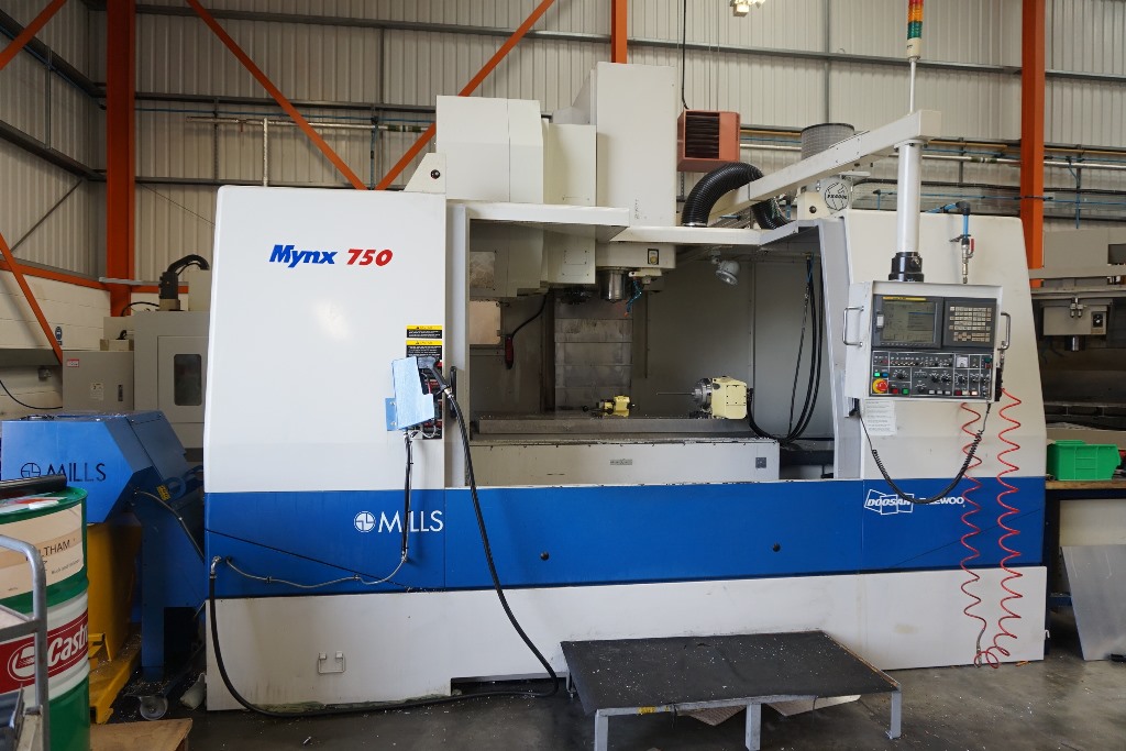 Doosan Mynx 750 CNC Vertical Machining Centre with Fanuc 21iMB CNC System