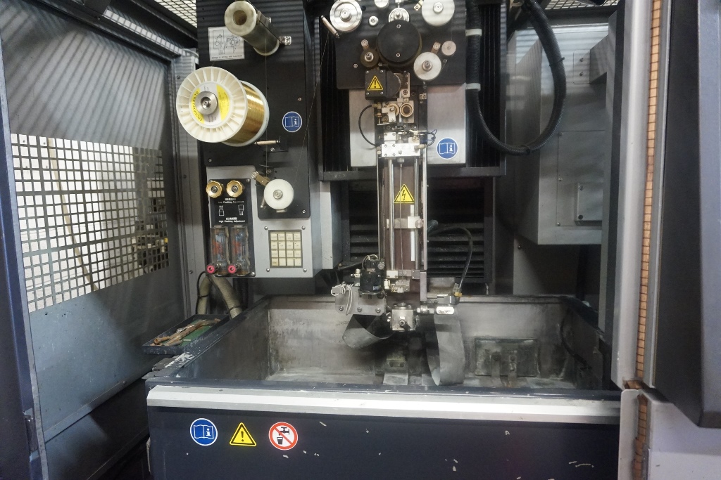 Sodick AQ325L 5-Axis Wire Eroder