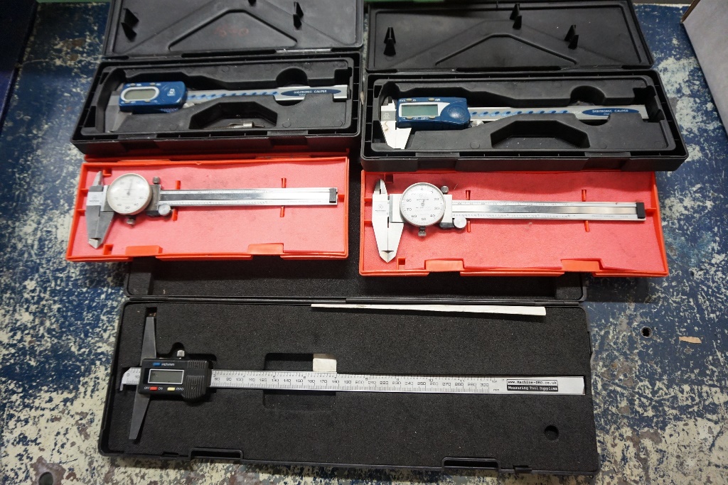 (2) Mitutoyo Dial Calliper Gauges, MTS Digital Vernier Calliper Gauges