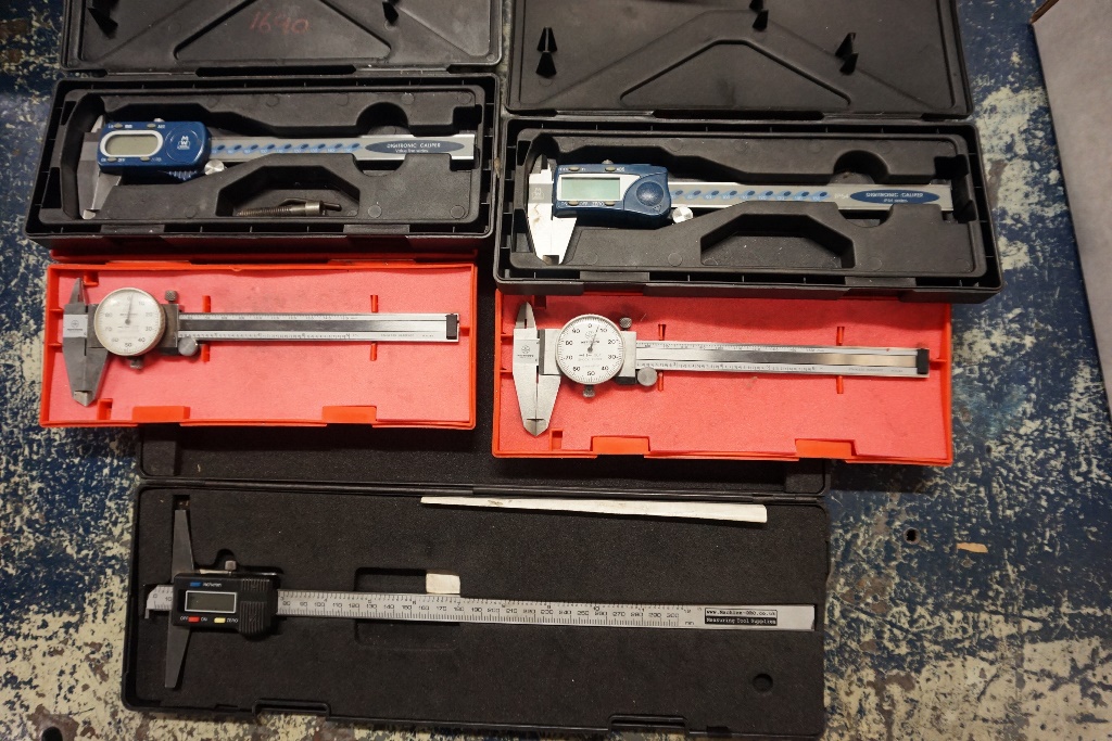 (2) Mitutoyo Dial Calliper Gauges, MTS Digital Vernier Calliper Gauges