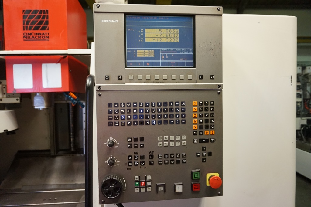 Cincinnati Arrow 750 CNC Vertical Machining Centre with Heidenhain Control