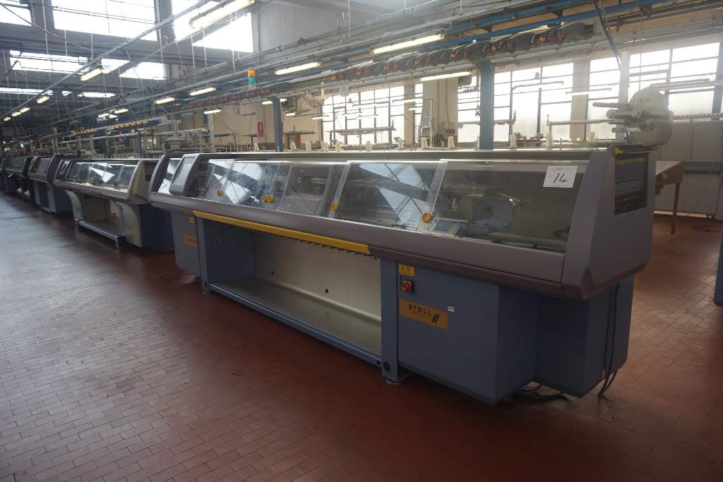 Stoll Model CMS 433 TC Flat Knitting Machine