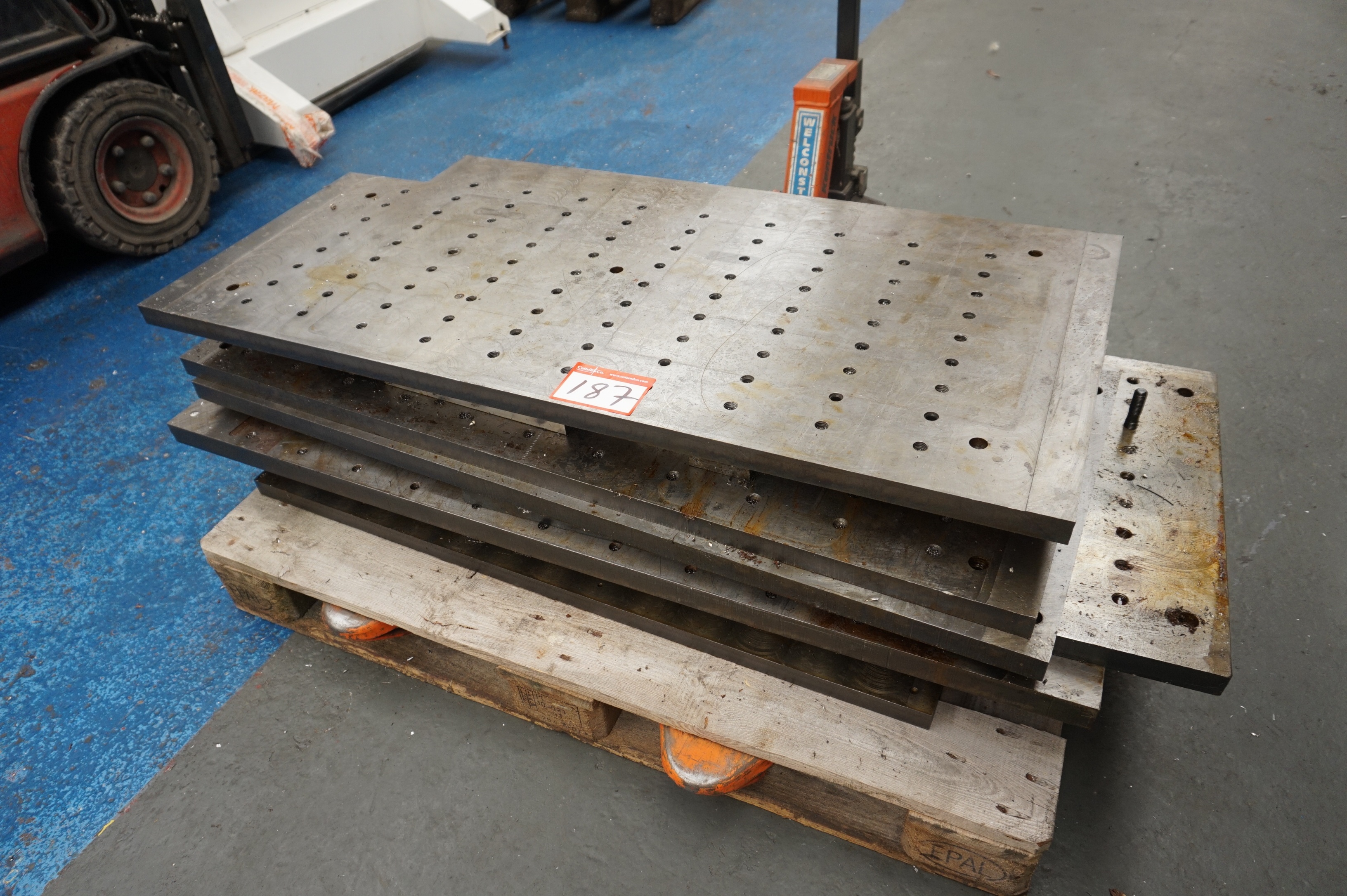 Qty of Sub Plates for Machine Tables