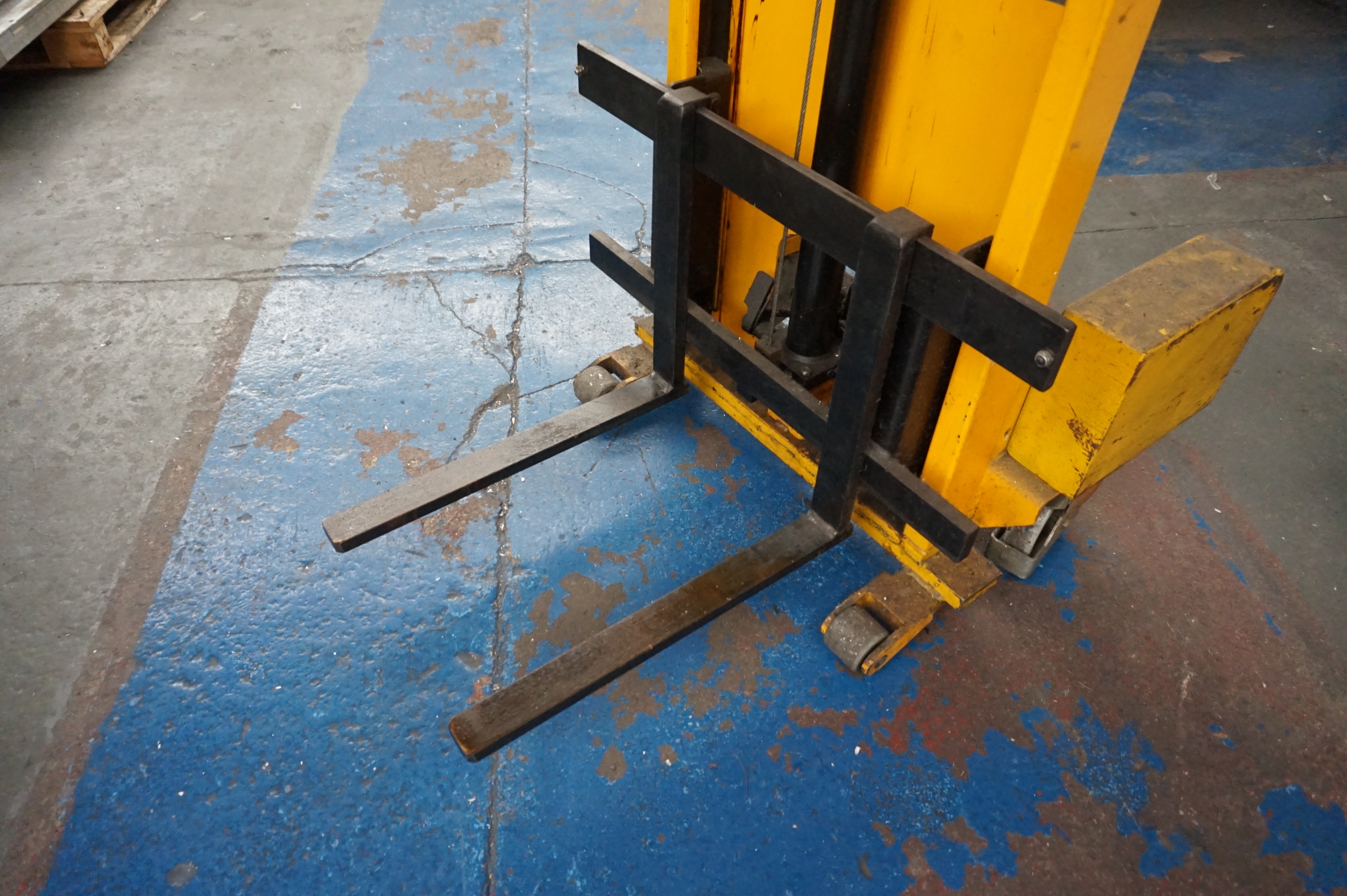 Tool Lift Model Gerloc