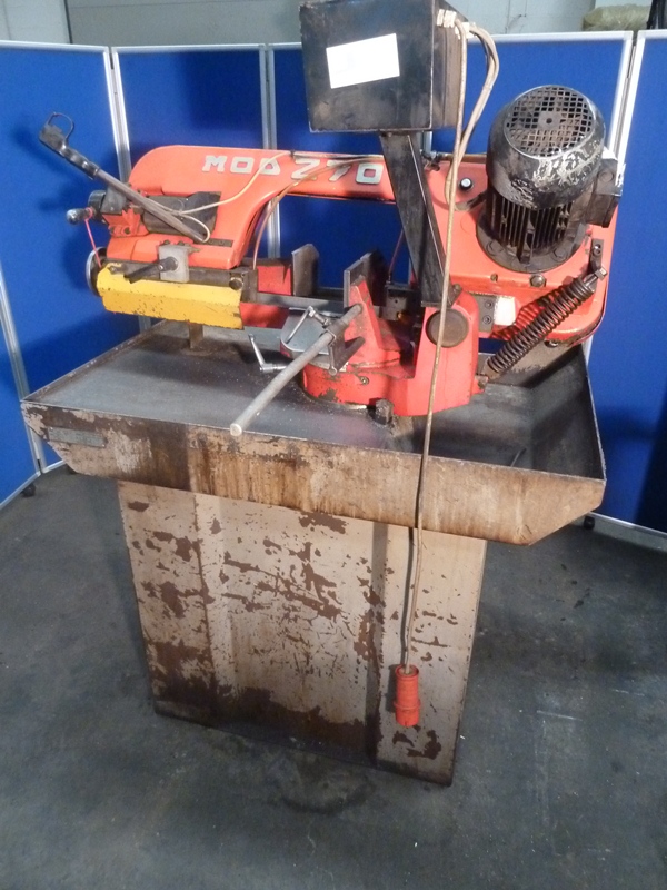 Cincinnati Lancer 2000 Vertical Machining Centre with Accramatic A2100 ...