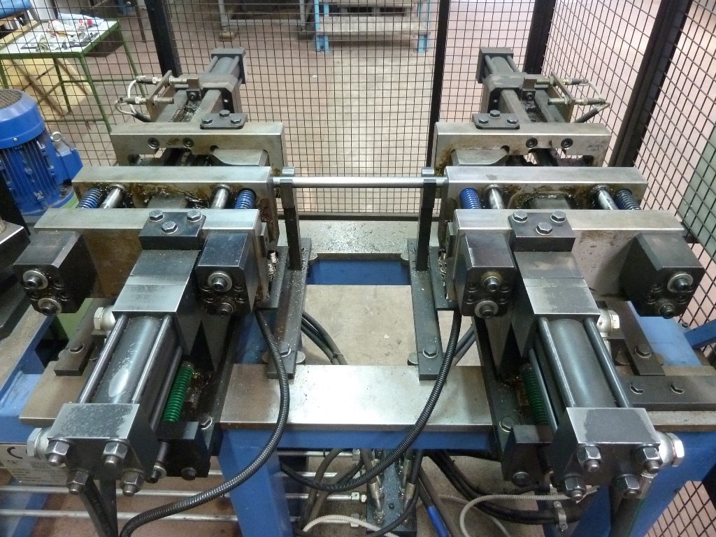 AMI Type Bench 4-Station Tube Bending Unit with (2) Horizontal and (2 ...