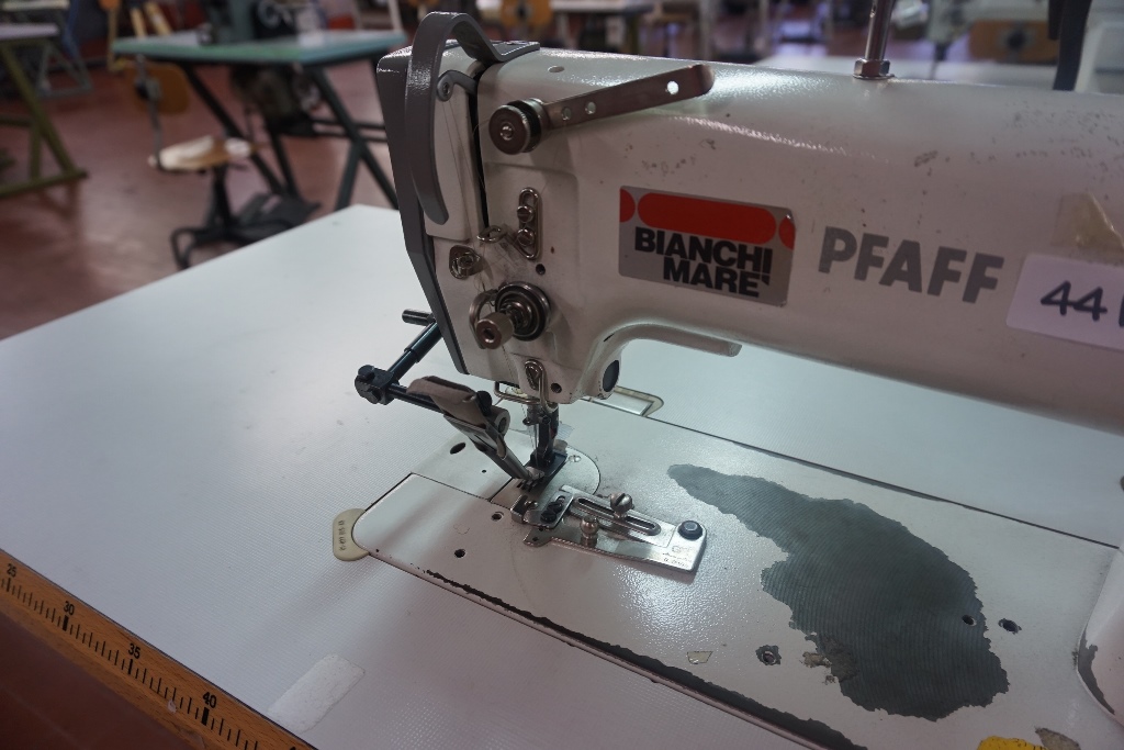 Bianchi Mare Pfaff Type 563-900/57 Sewing Machine