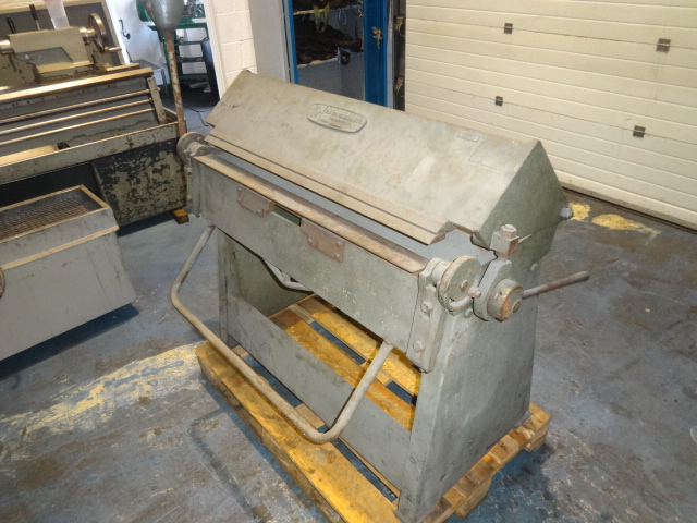 Edwards Model 3ft.16g. As Hand Folder