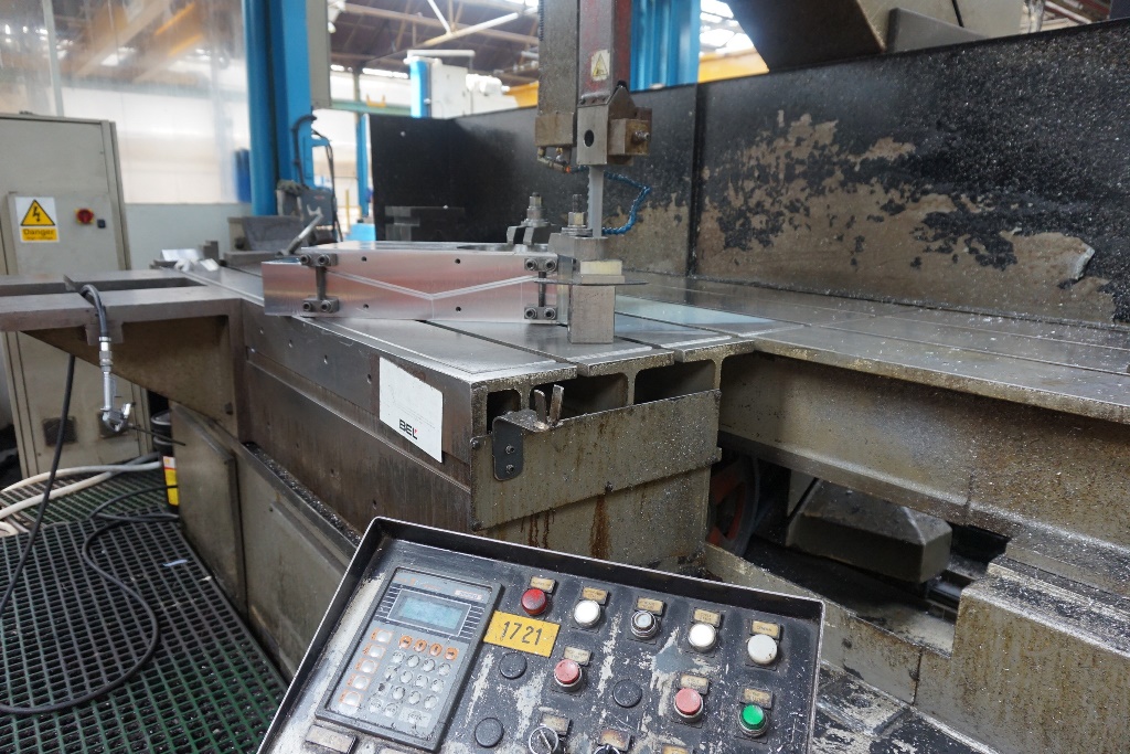 Friggi Vertical Band Saw