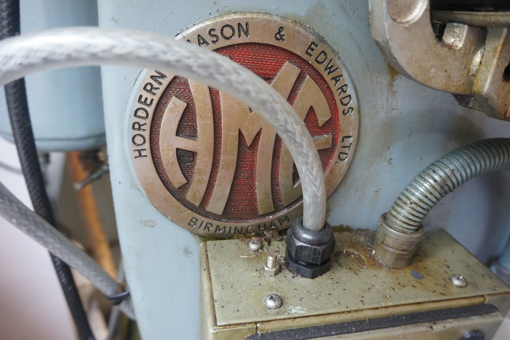 HME Inclinable 30-Ton, Adjustable Stroke Power Press