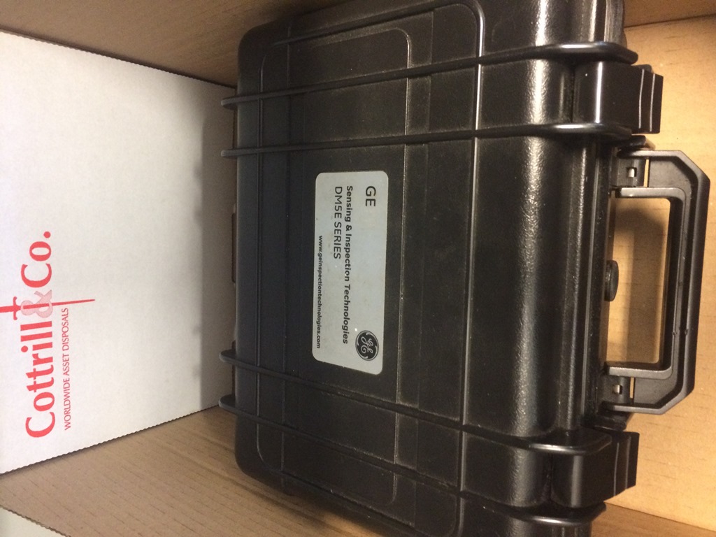 GE DM5E Series Ultrasonic Wall Thickness Gauge