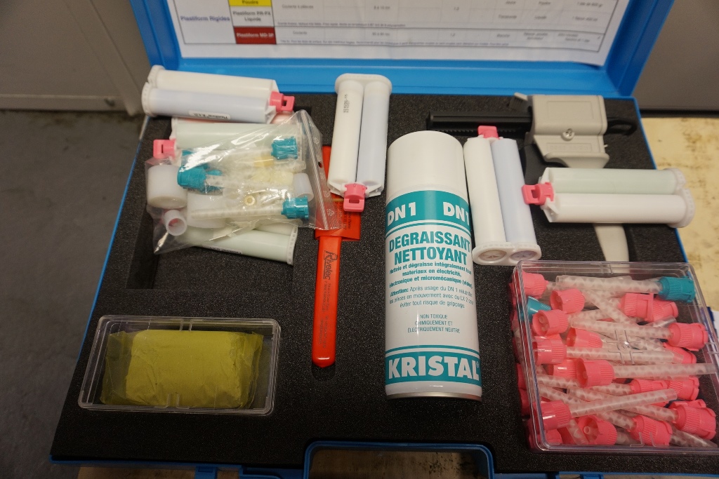 Tesa Plastiform Kit