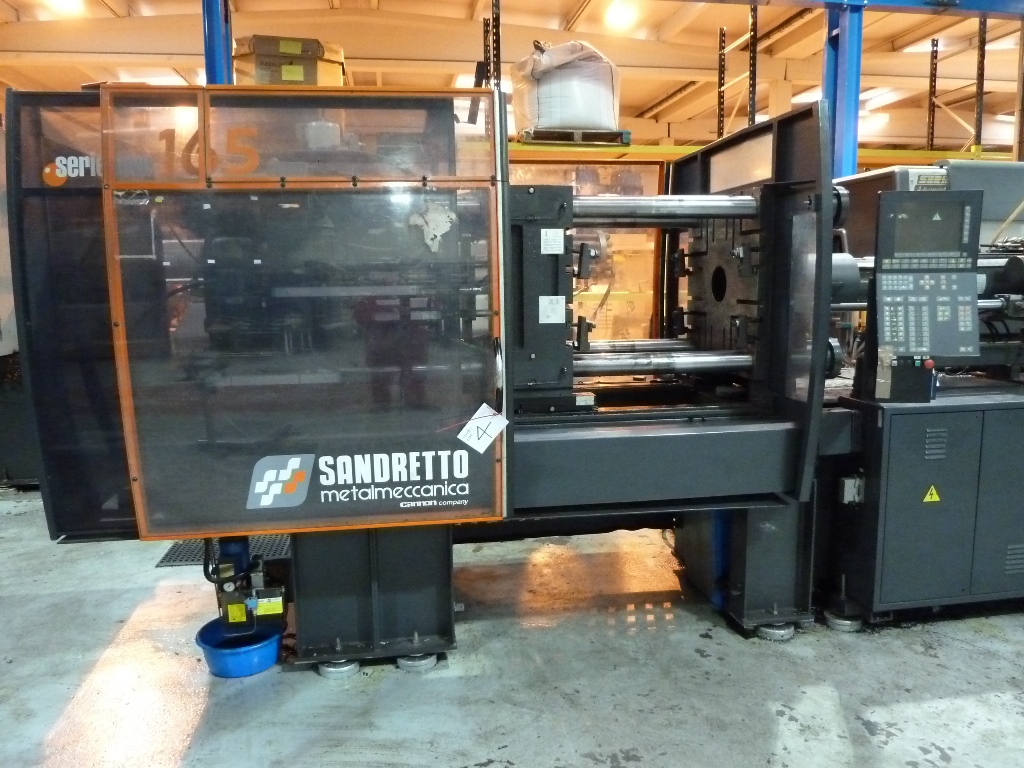 Sandretto Serie Nove 165/650 165-Ton Plastic Injection Moulding Machine
