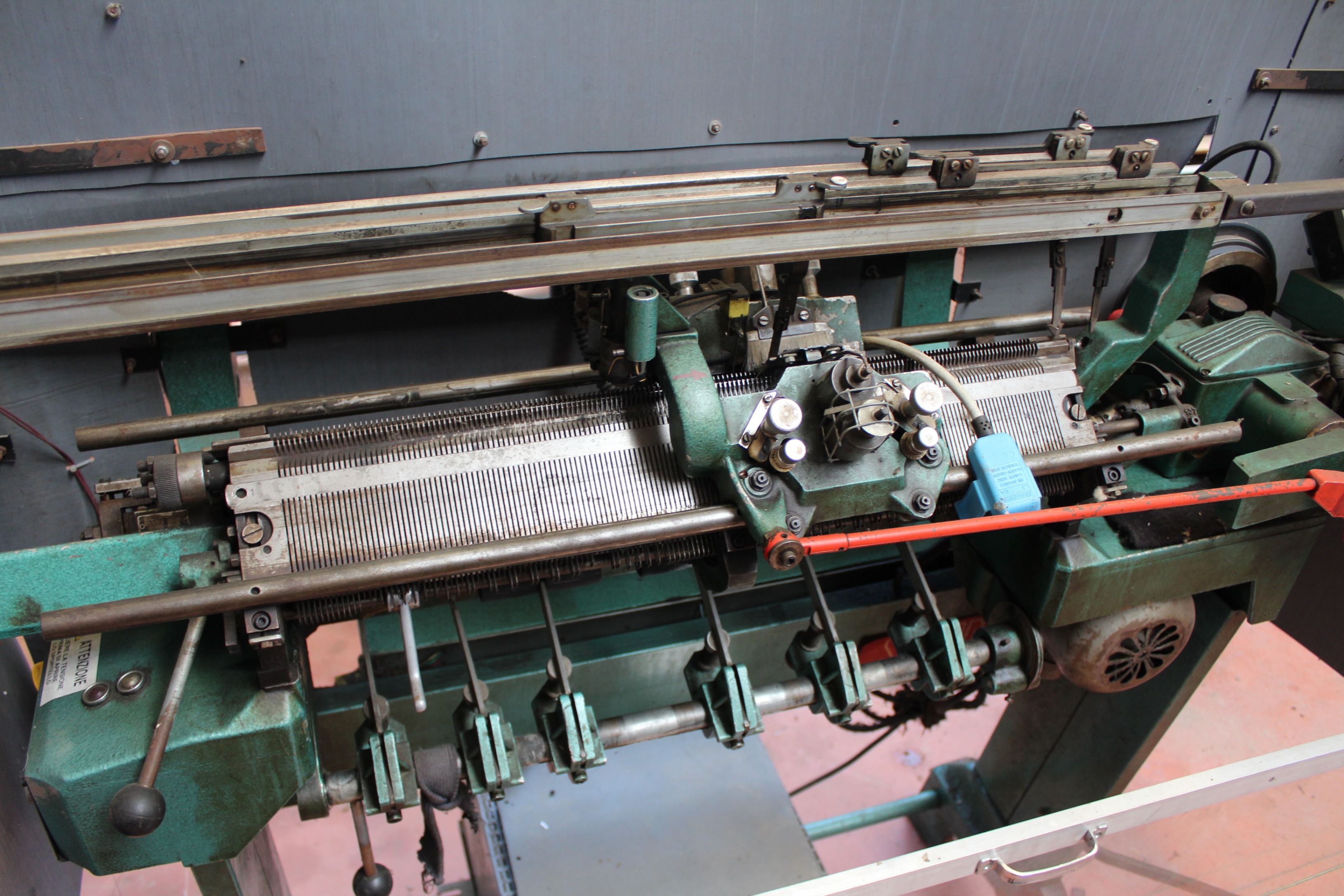 Scomar Flat Bed Knitting Machine