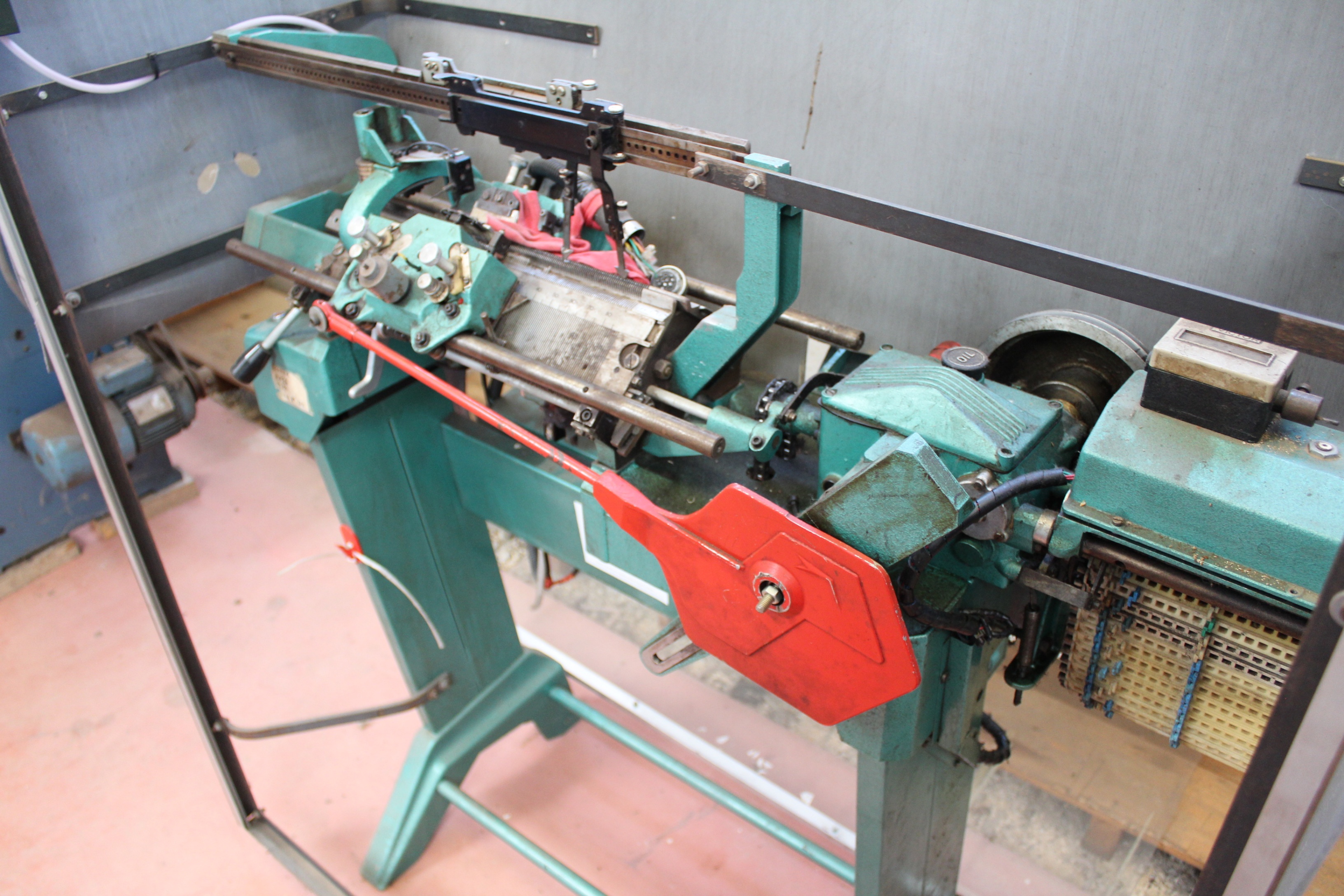 Scomar Flat Bed Knitting Machine