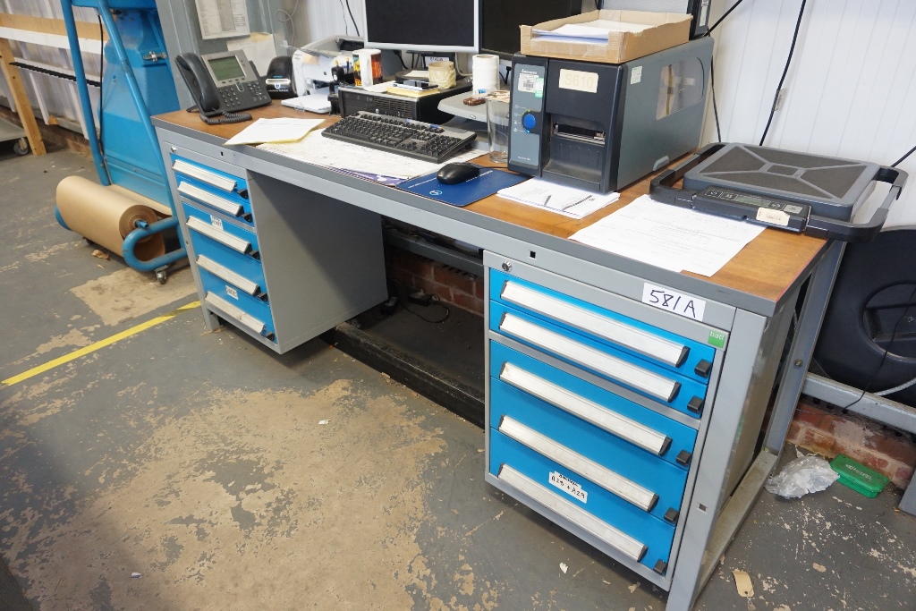 Bott Work Bench with 10 Drawers Excluding Contents