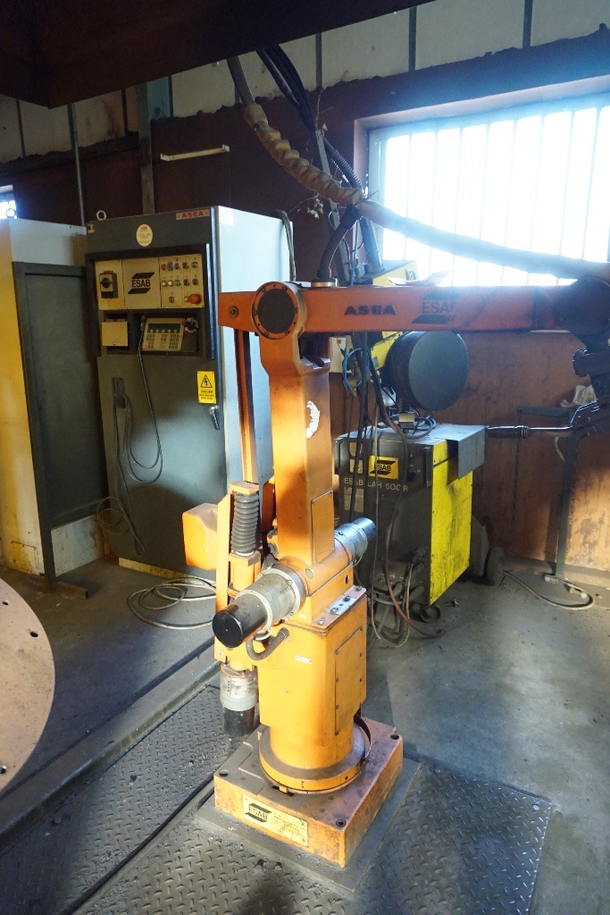 Esab Asea Robot Welding Cell