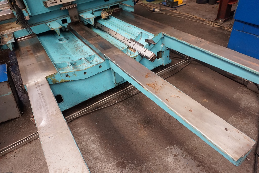Union HBM Horizontal Borer with Heidenhain TNC 155 Control