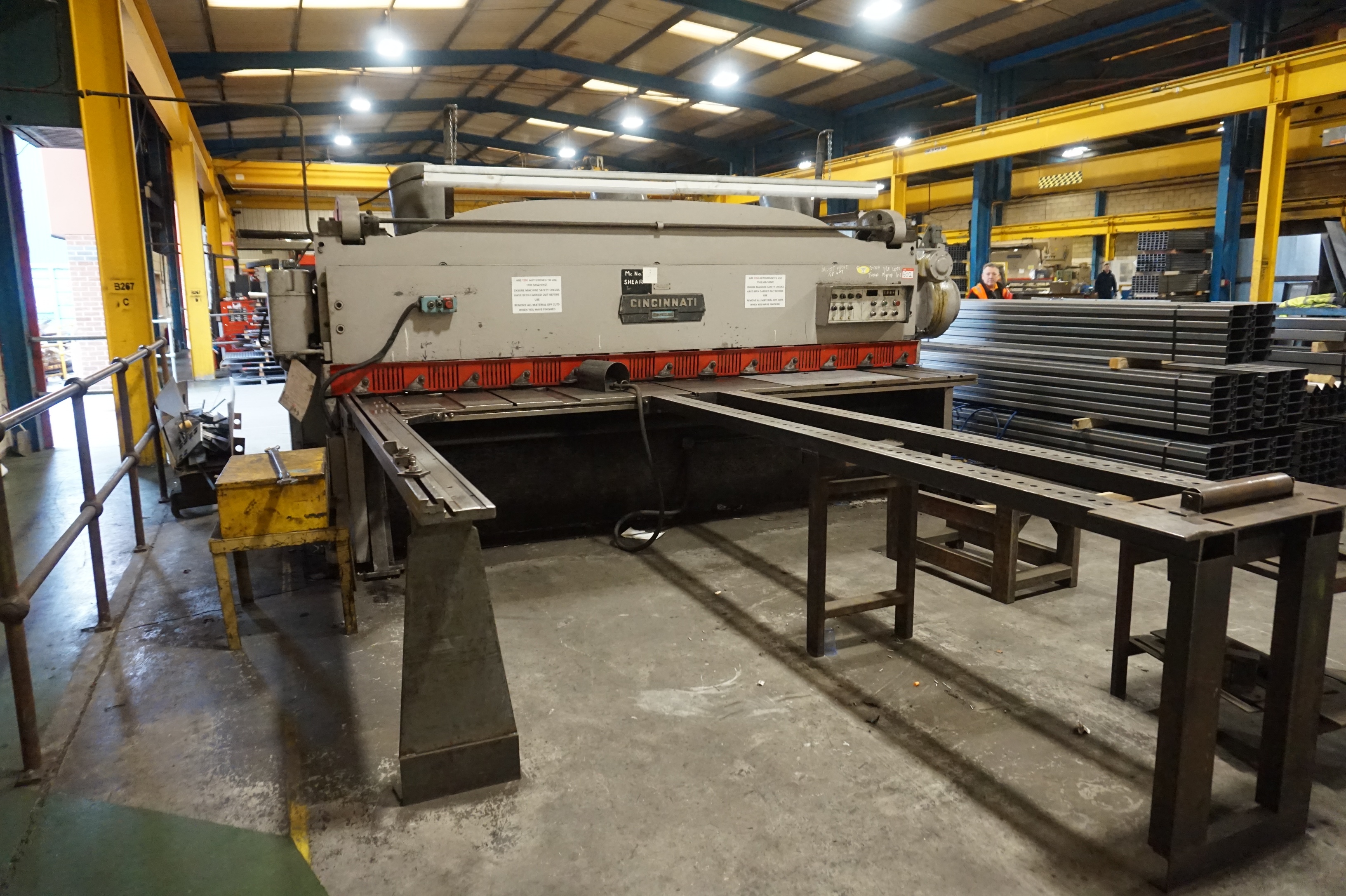 Cincinnati Auto-Shear Guillotine