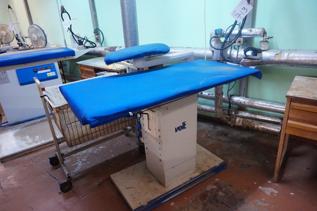Veit '142210010' Vacuum Ironing table