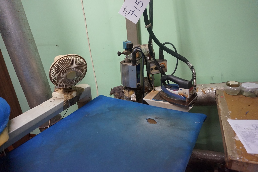 Veit '142210010' Vacuum Ironing table