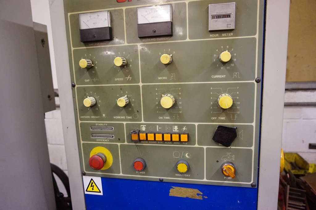 Sparcatron SM25 Die Sink EDM Machine