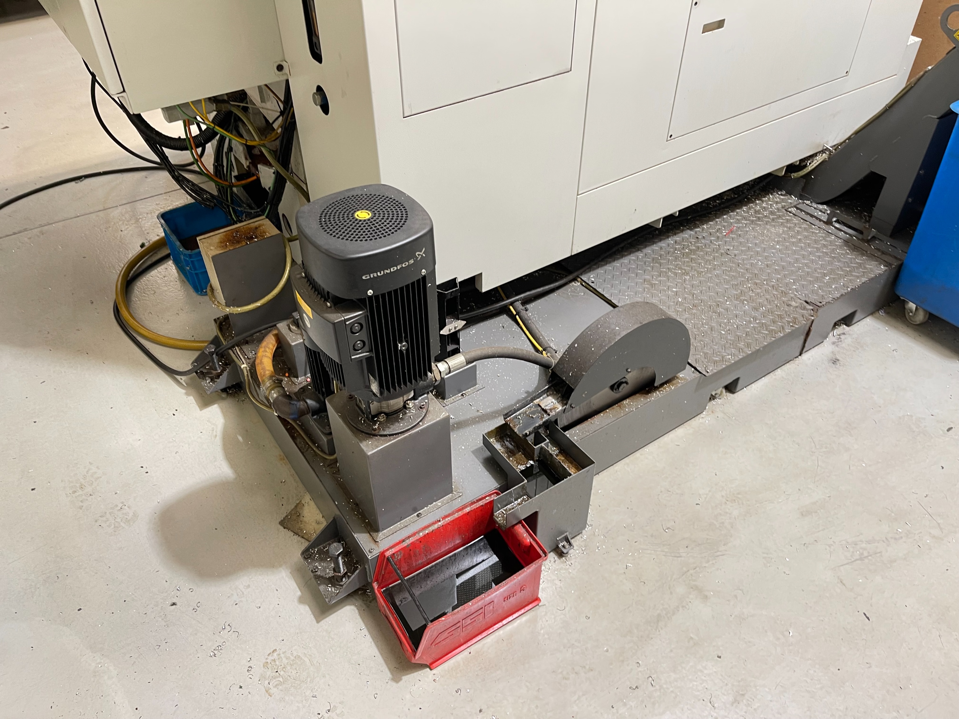 YCM FX350A 5-Axis Machining Centre