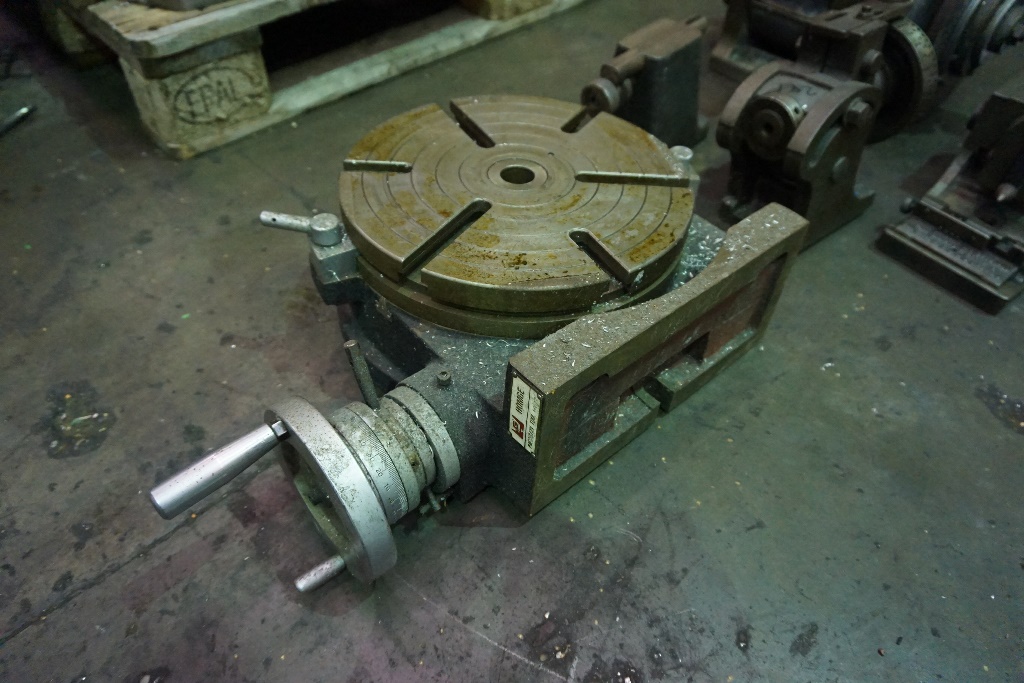 Dividing Head and Rotary Table