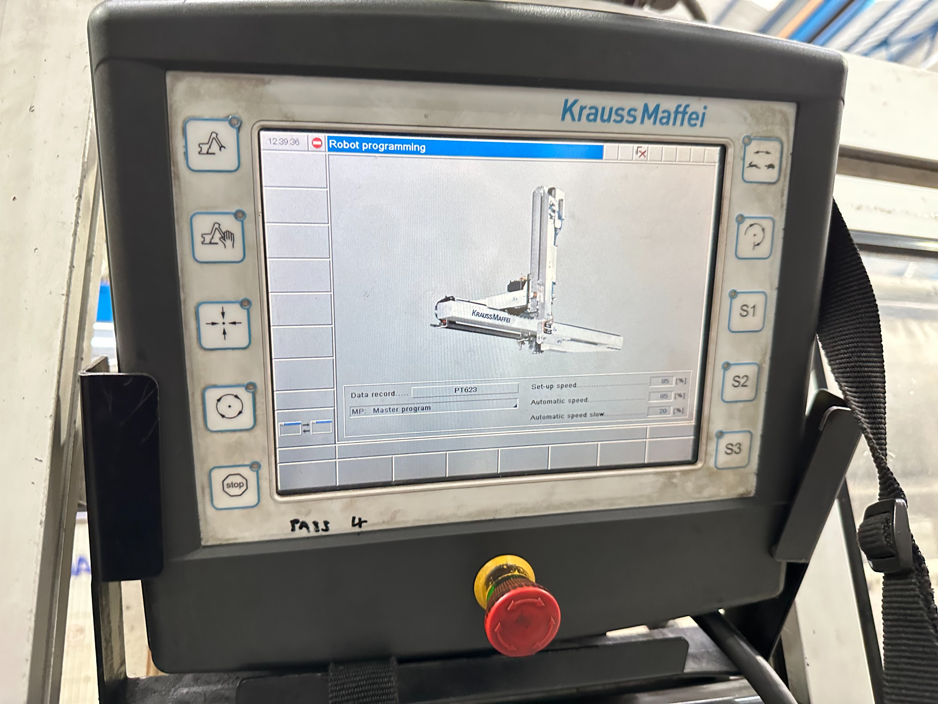 Krauss Maffei KM300-1900 C1 Injection Moulding Machine