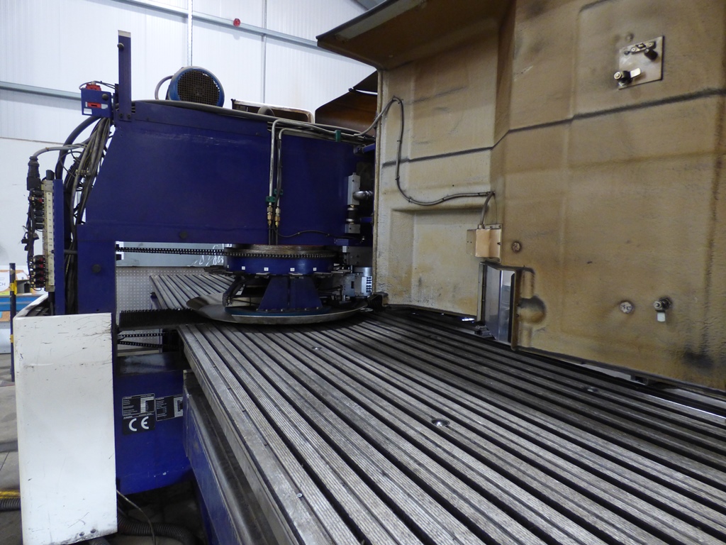Pullmax Pullmatic 126 Punching Machine