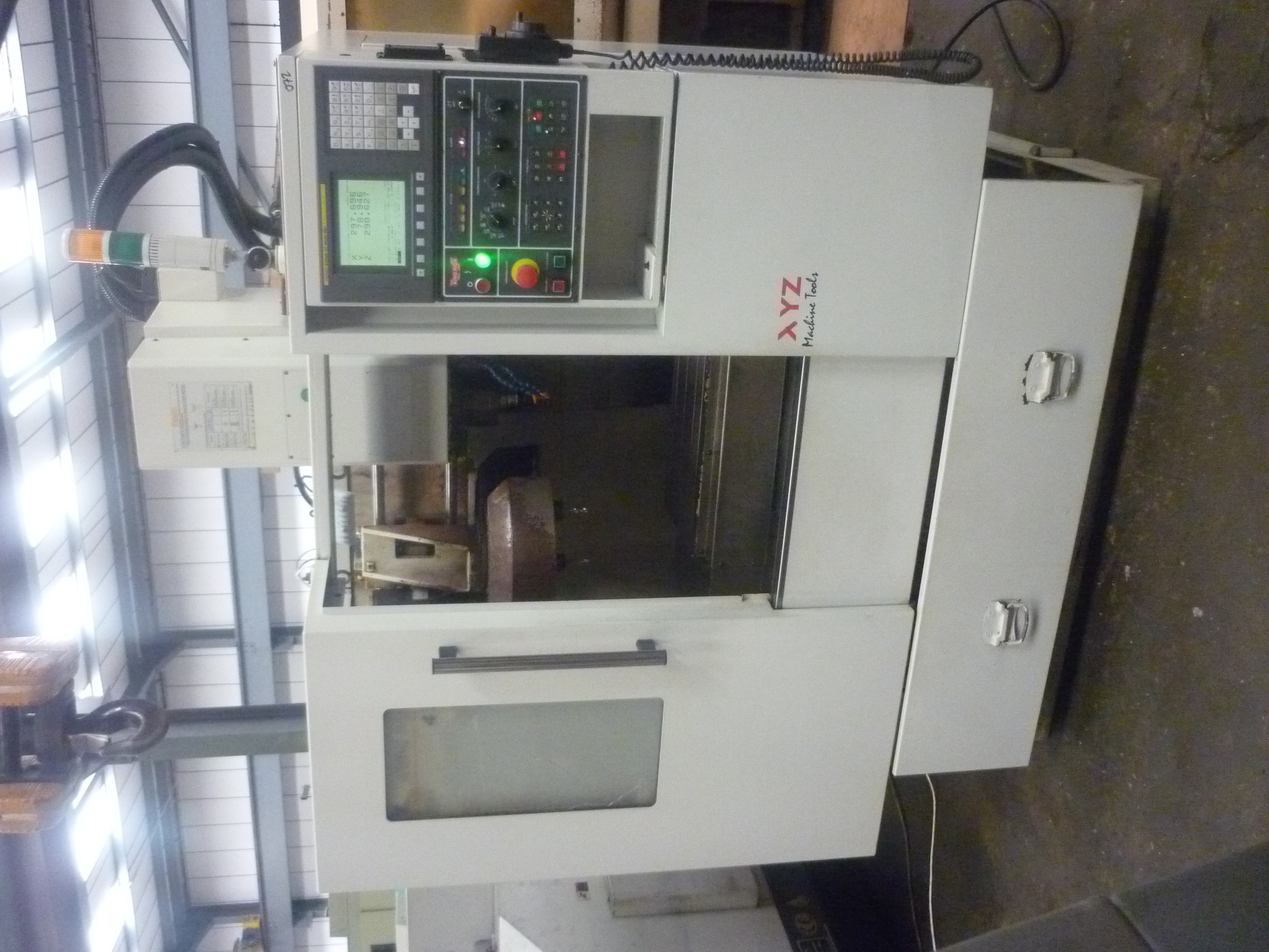 XYZ Mini Mill 450 Vertical Machining Centre