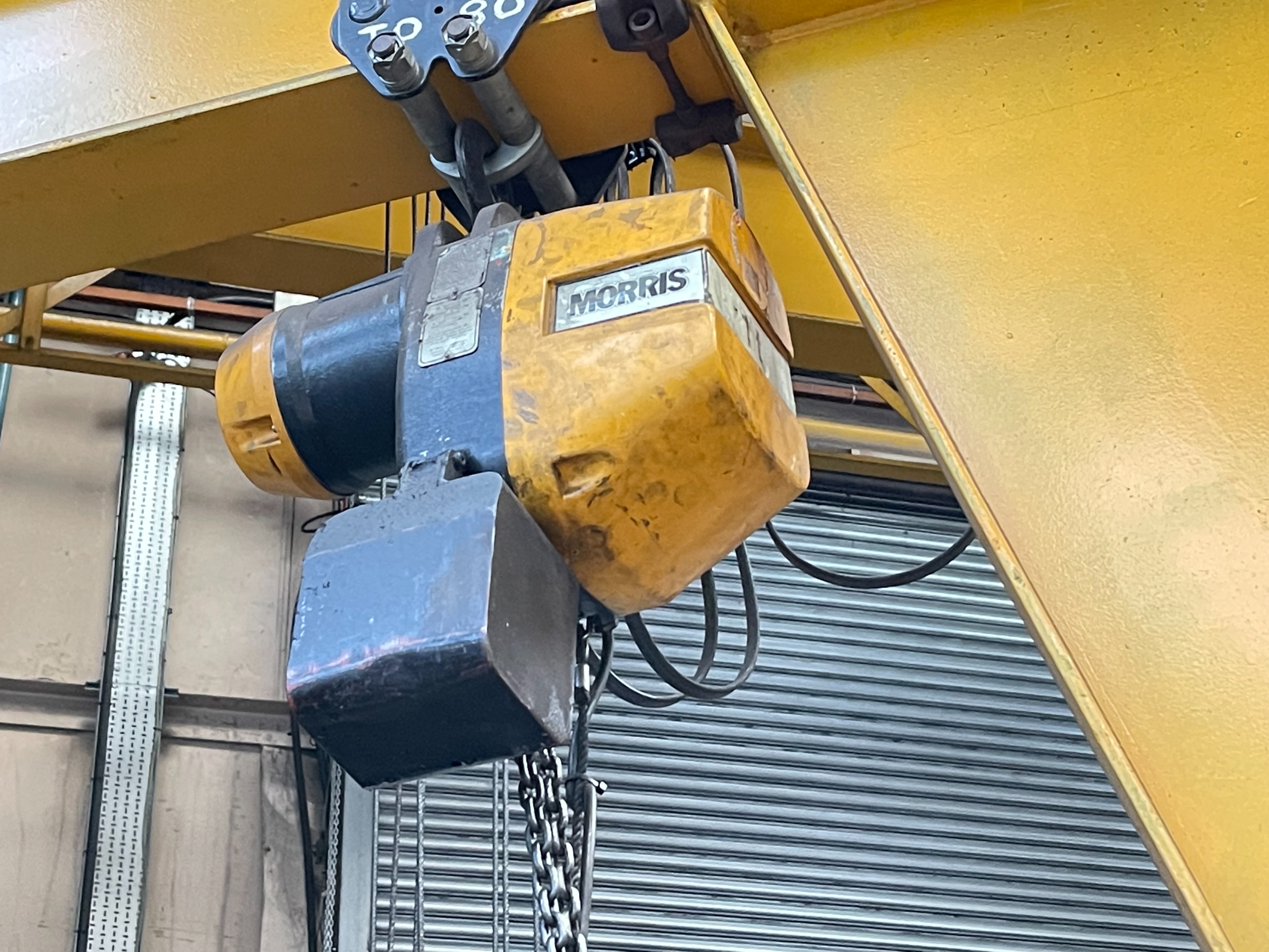 Swing Jib Crane Hoist, 1 Tonne Morris Electric Pendant Controlled Chain ...