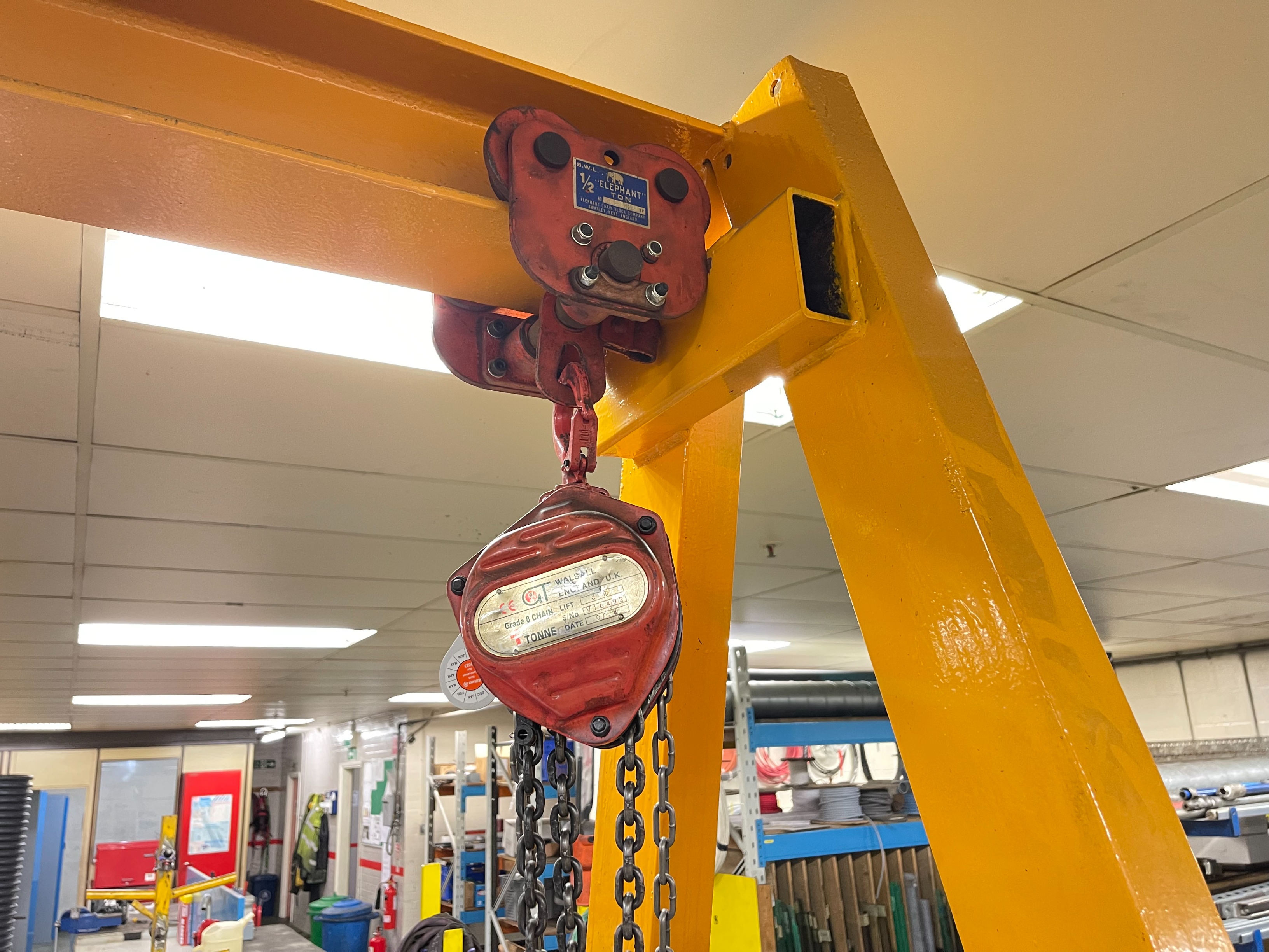 A Frame and GT Manual Hoist, 1 ton Capacity