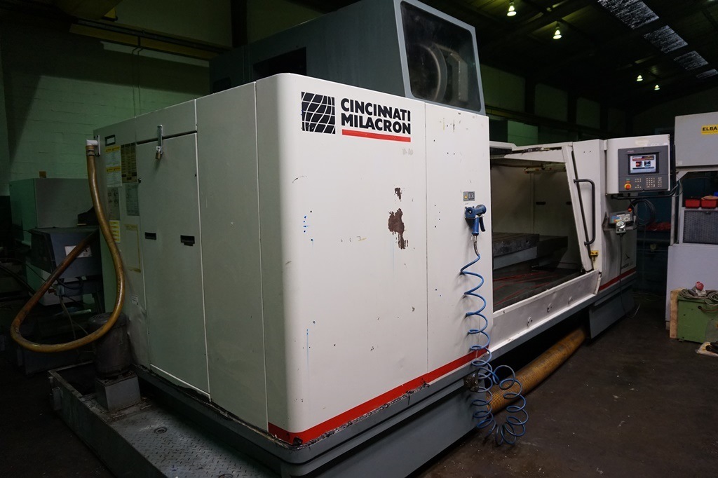 Cincinnati Lancer 2000 Vertical Machining Centre with Accramatic A2100 ...