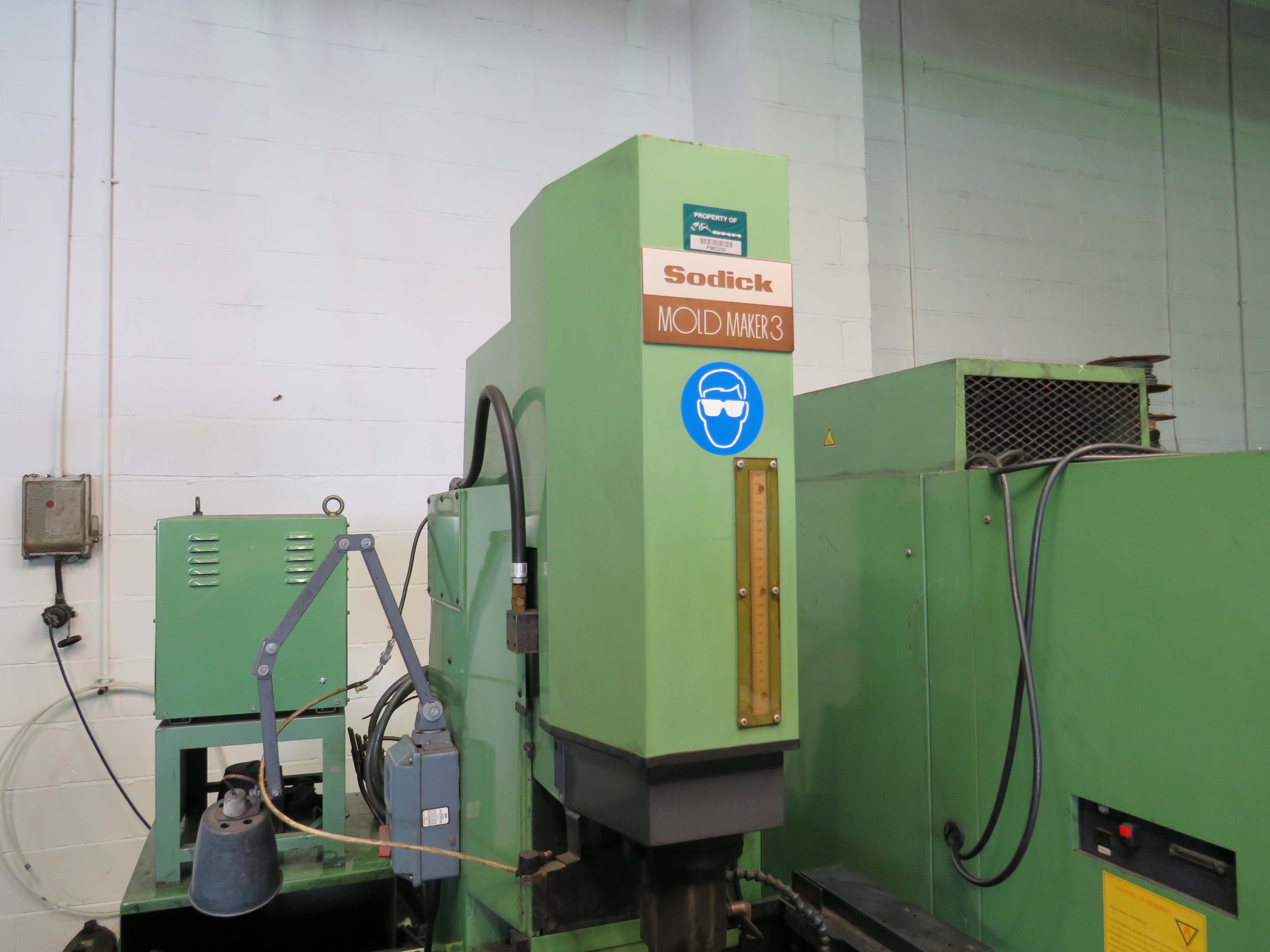 Sodick Mold Maker 3 CNC Sink EDM Machine